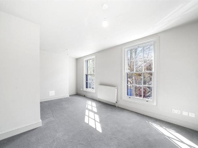 4 bedroom terraced house to rent