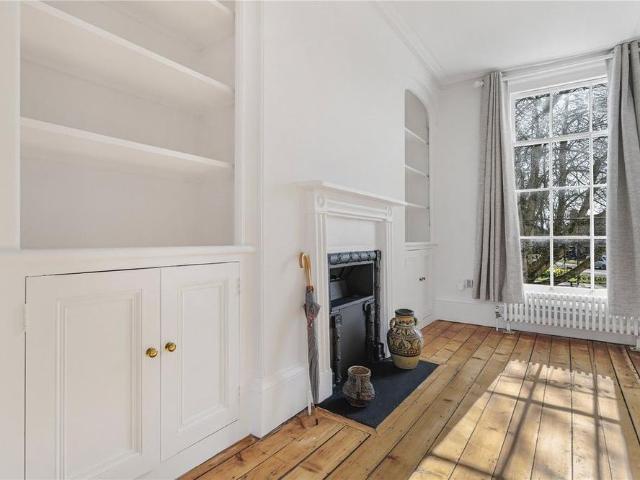 4 bedroom terraced house to rent