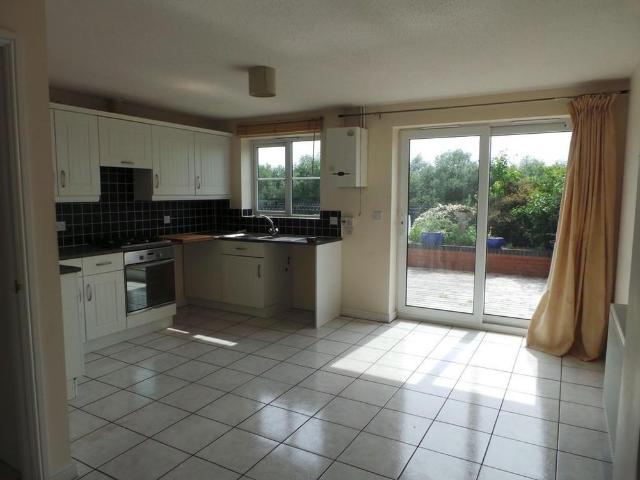 4 bedroom terraced house to rent