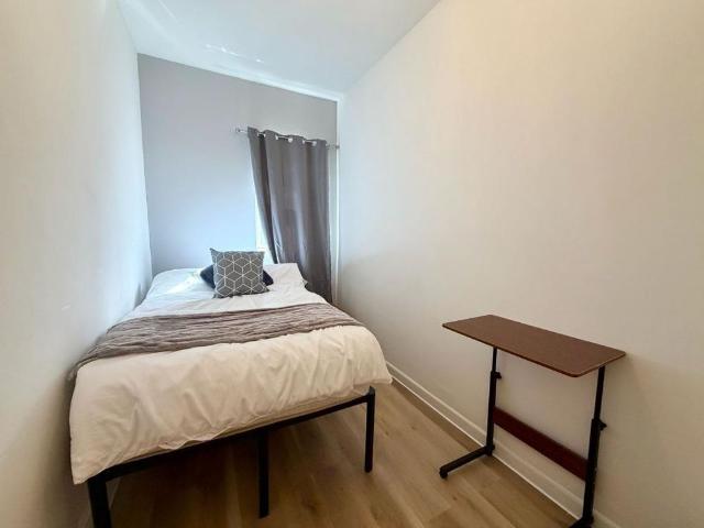 4 bedroom terraced house to rent