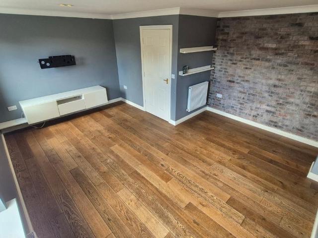 4 bedroom terraced house to rent