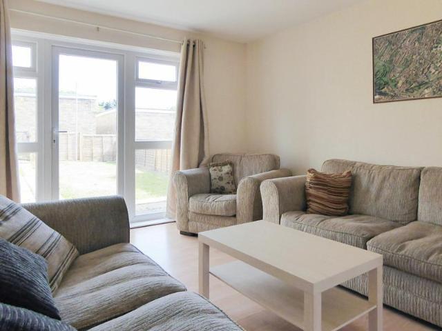 4 bedroom terraced house to rent