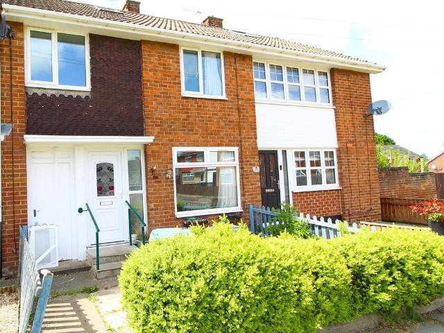 4 bedroom terraced house to rent