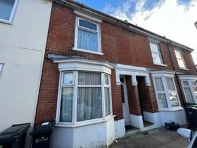 4 bedroom terraced house to rent