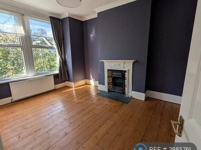 4 bedroom terraced house to rent