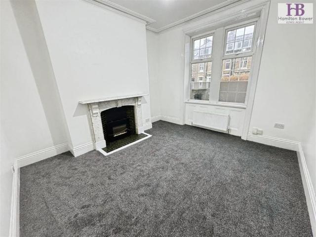 4 bedroom terraced house to rent