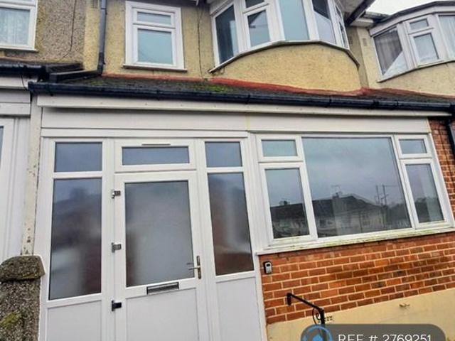 4 bedroom terraced house to rent