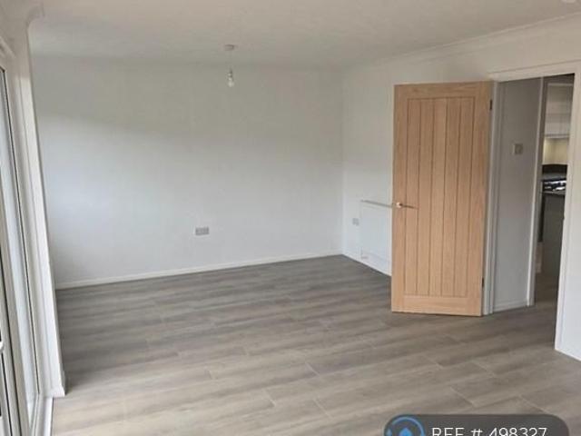 4 bedroom terraced house to rent
