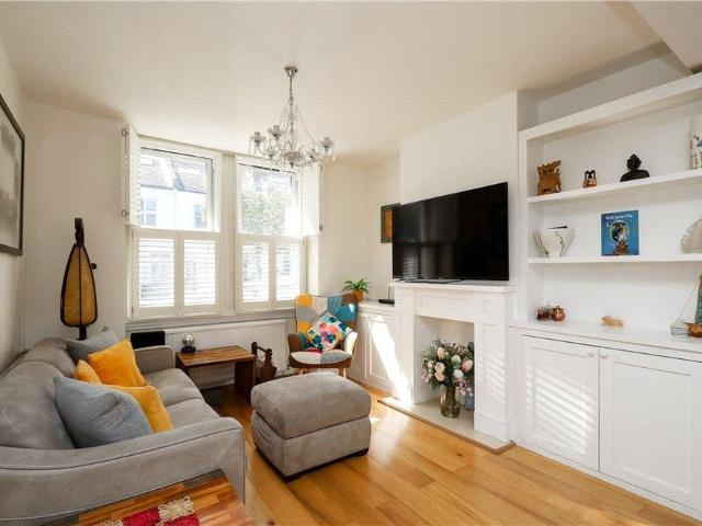 4 bedroom terraced house to rent