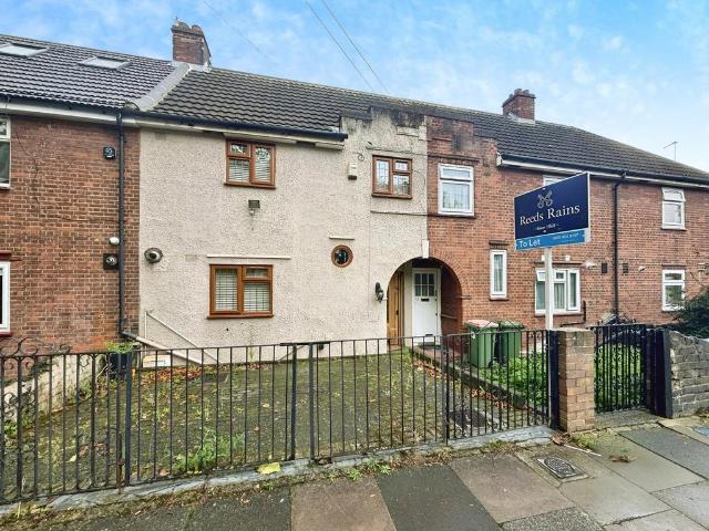 4 bedroom terraced house to rent