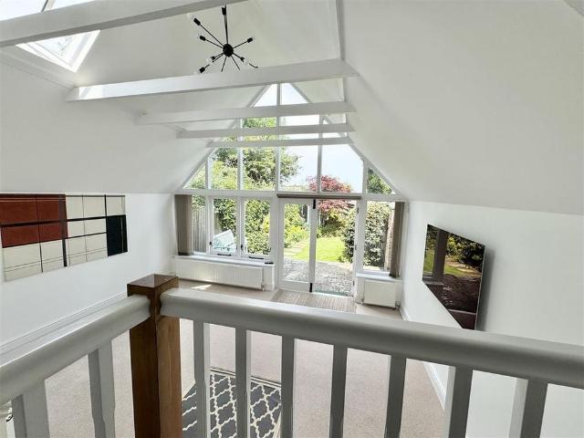4 bedroom terraced house to rent