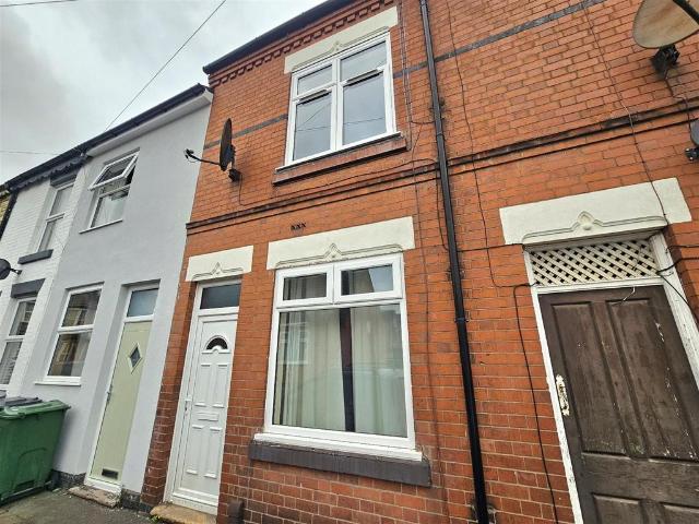 4 bedroom terraced house to rent