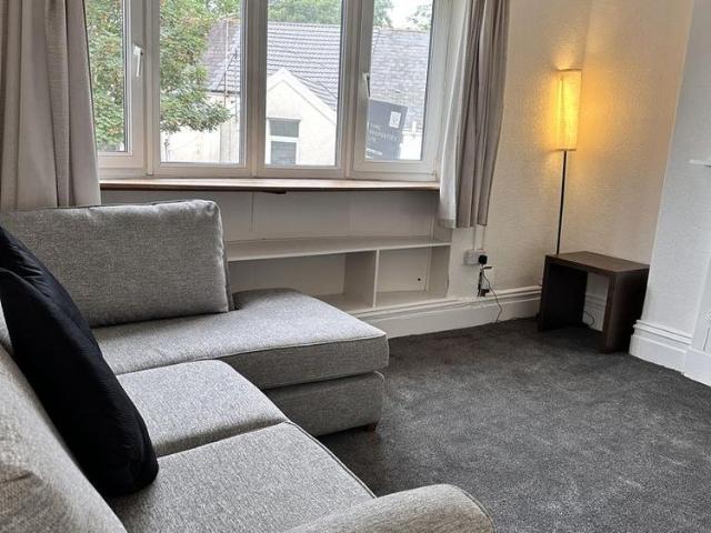 4 bedroom terraced house to rent