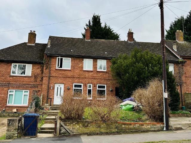 4 bedroom terraced house to rent
