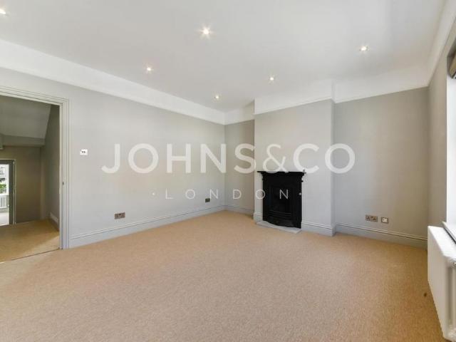 4 bedroom terraced house to rent