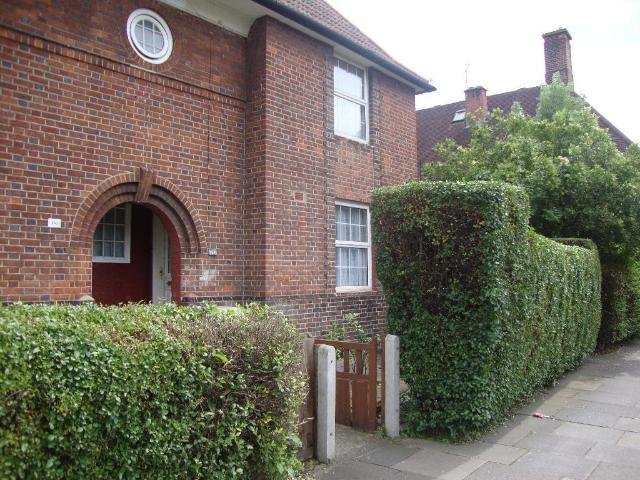 4 bedroom terraced house to rent
