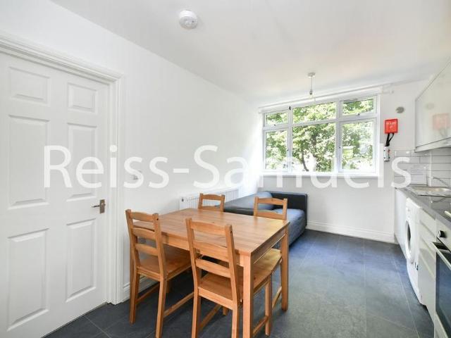 4 bedroom terraced house to rent