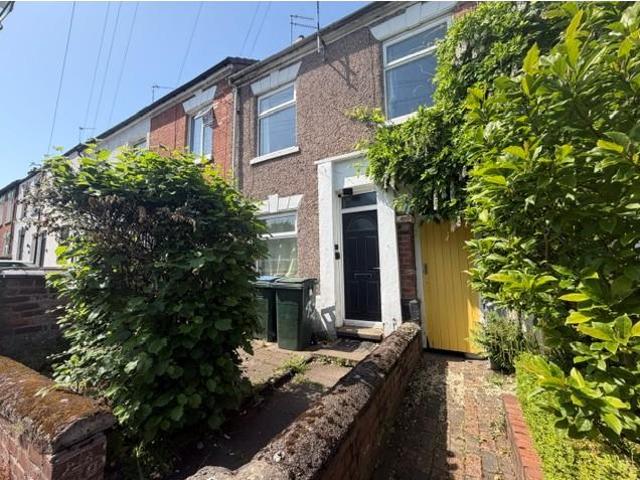4 bedroom terraced house to rent