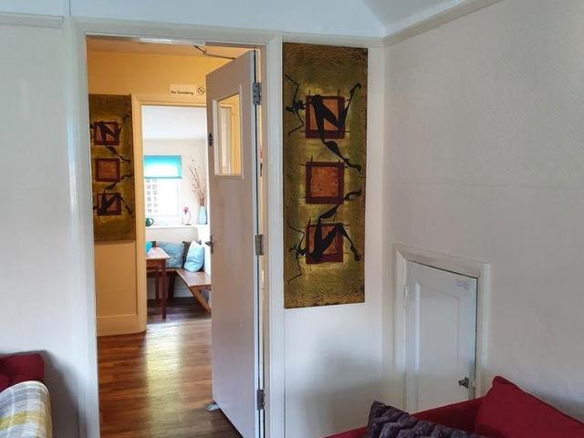 4 bedroom terraced house to rent
