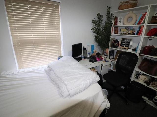 4 bedroom terraced house to rent