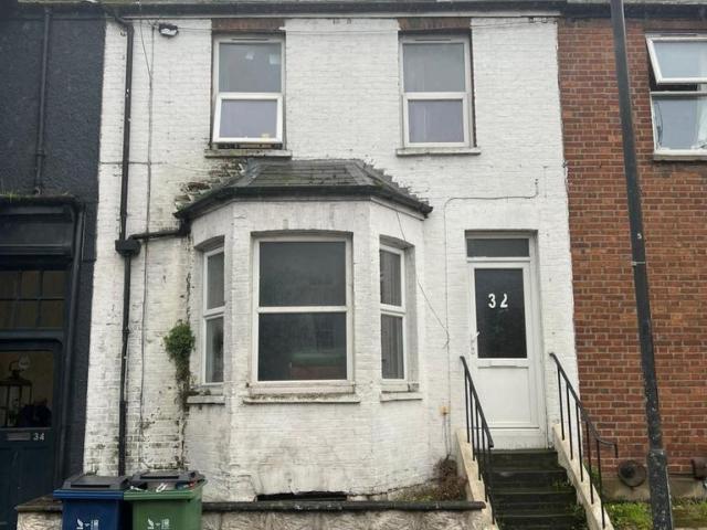 4 bedroom terraced house to rent