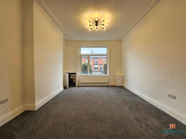 4 bedroom terraced house to rent
