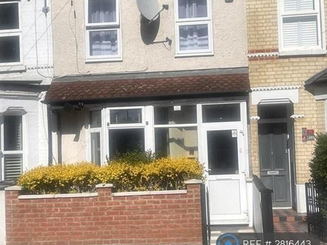 4 bedroom terraced house to rent
