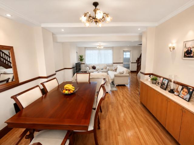 4 bedroom terraced house to rent