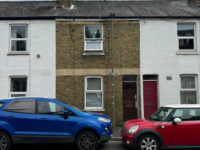 4 bedroom terraced house to rent