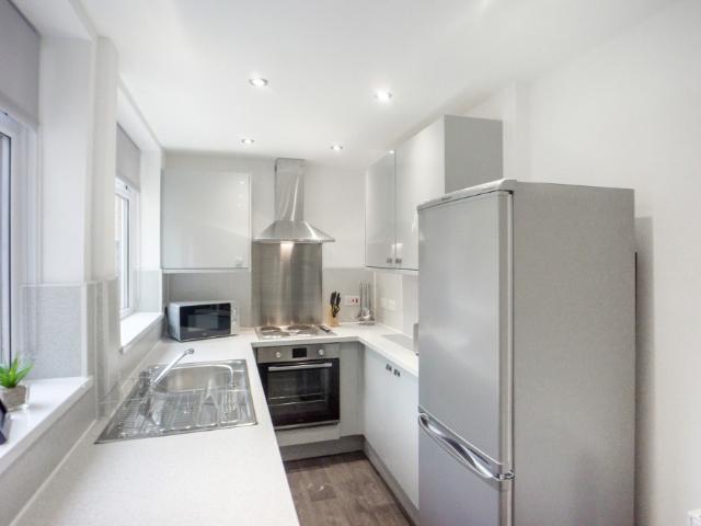 4 bedroom terraced house to rent