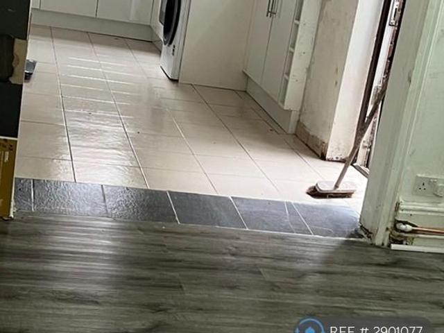 4 bedroom terraced house to rent