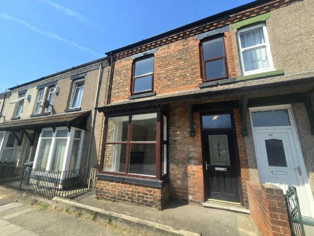 4 bedroom terraced house to rent