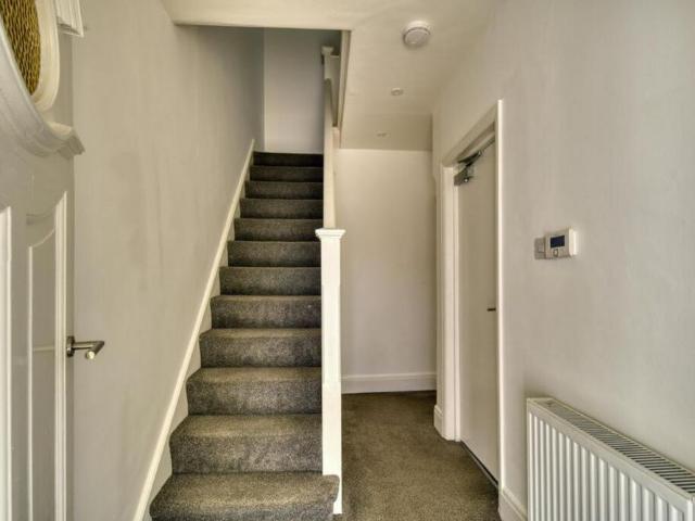 4 bedroom terraced house to rent