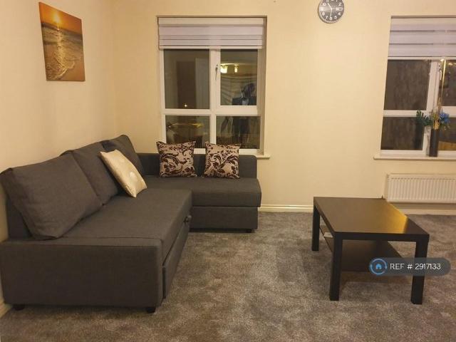 4 bedroom terraced house to rent