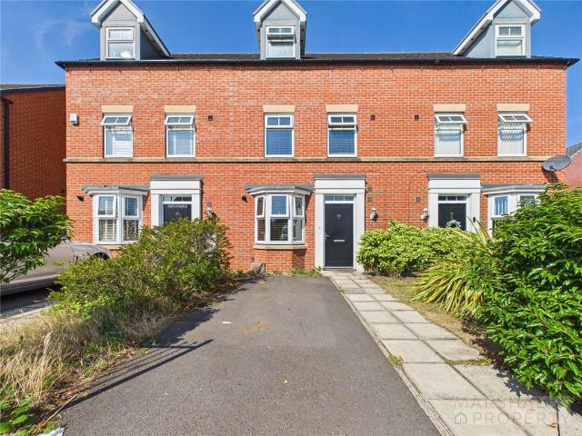 4 bedroom terraced house to rent
