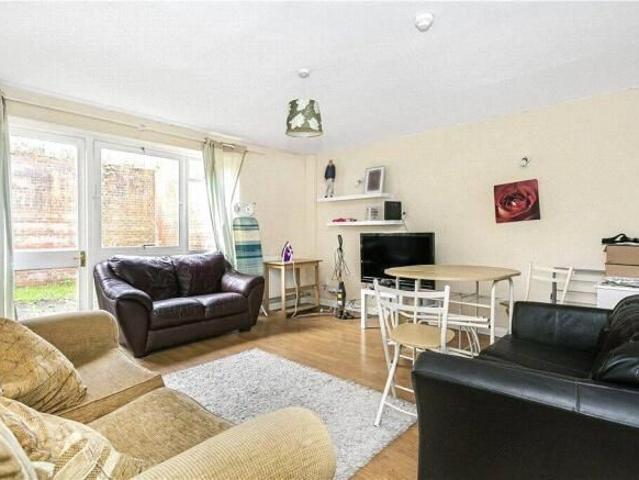 4 bedroom terraced house to rent