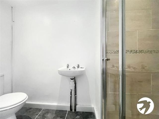 4 bedroom terraced house to rent