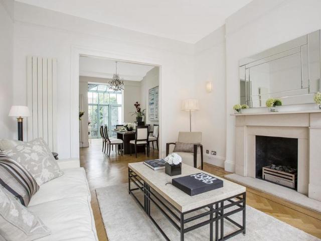 4 bedroom terraced house to rent