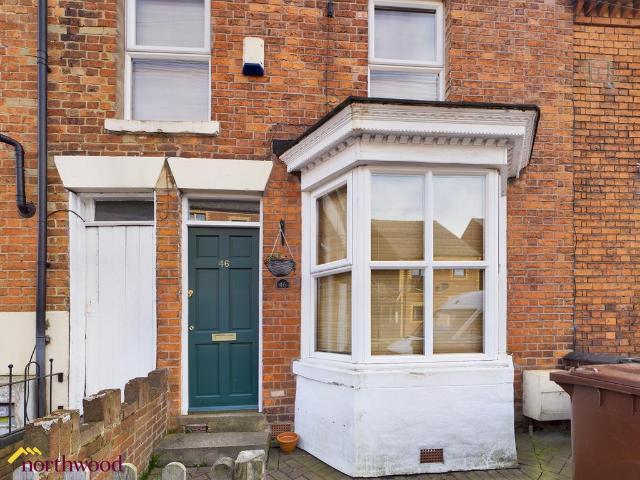 4 bedroom terraced house to rent