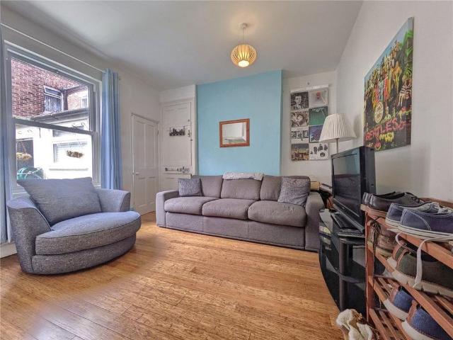 4 bedroom terraced house to rent