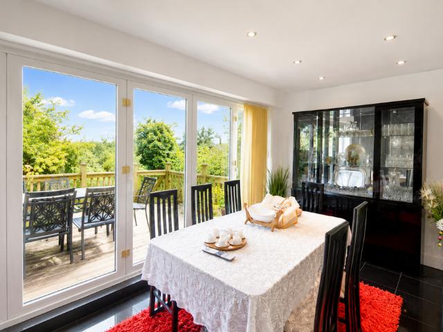 4 bedroom terraced house to rent