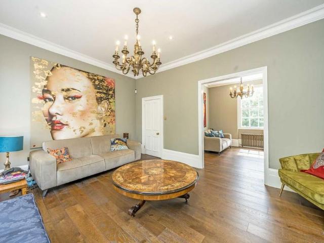 4 bedroom terraced house to rent