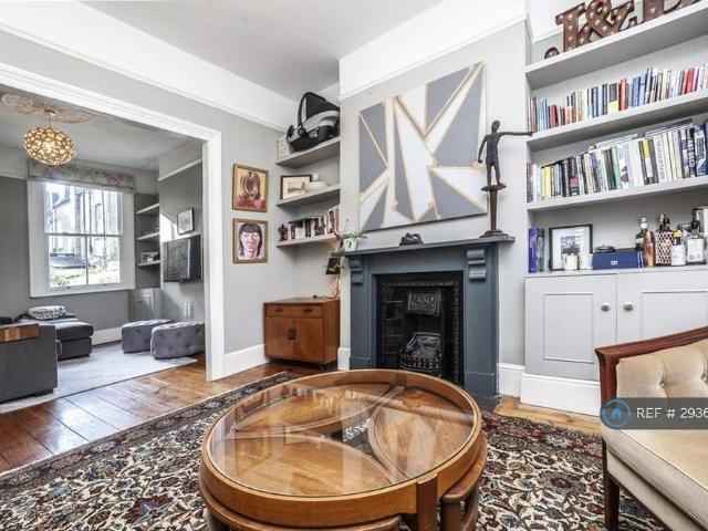 4 bedroom terraced house to rent