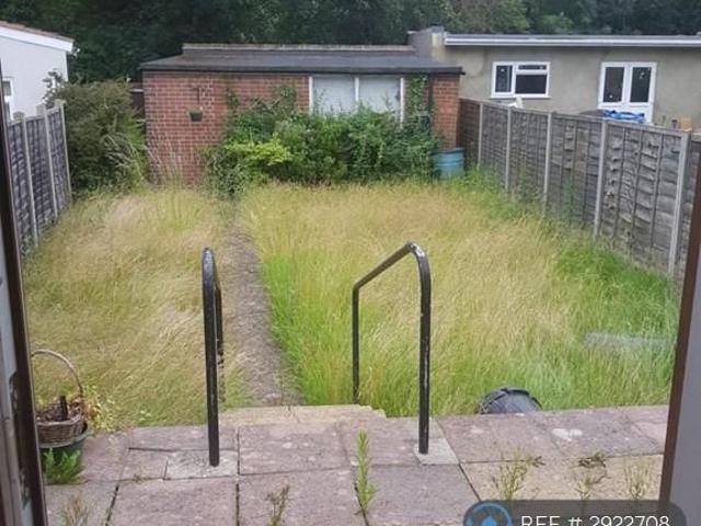 4 bedroom terraced house to rent