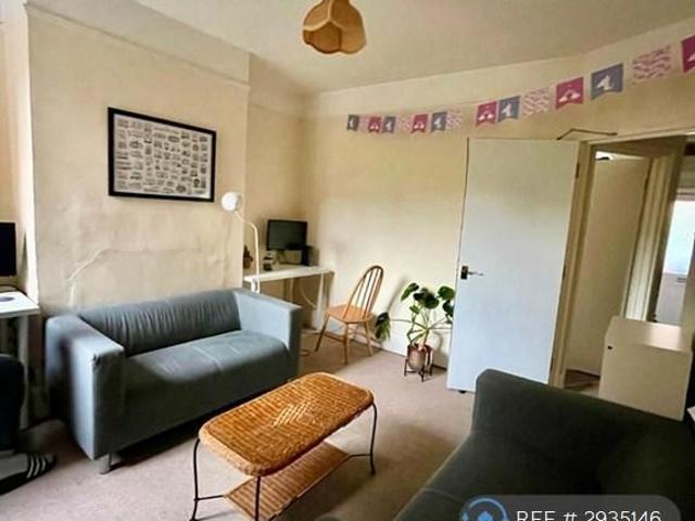 4 bedroom terraced house to rent
