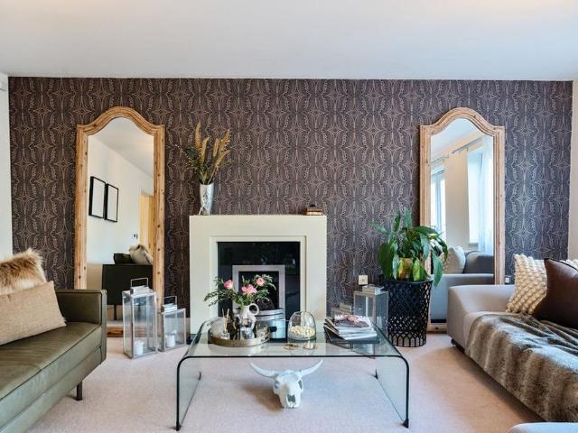 4 bedroom terraced house to rent