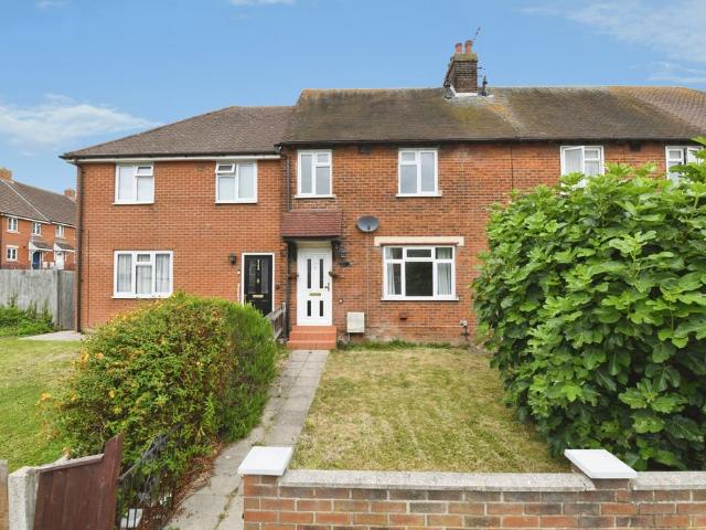4 bedroom terraced house to rent