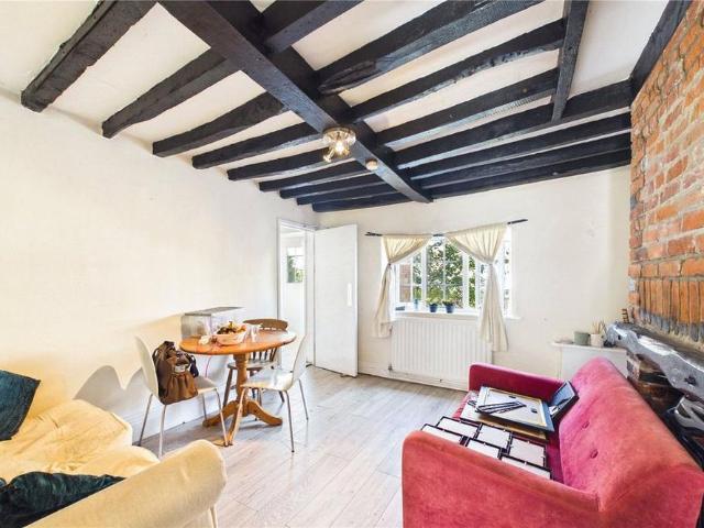 4 bedroom terraced house to rent