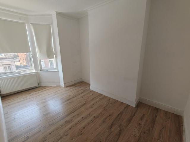 4 bedroom terraced house to rent