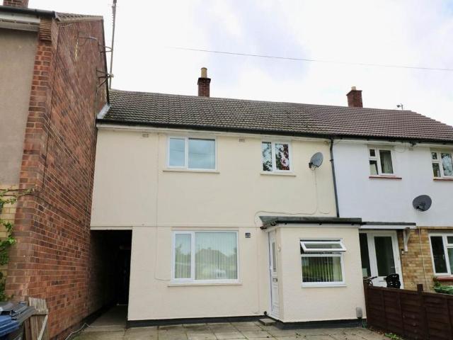 4 bedroom terraced house to rent